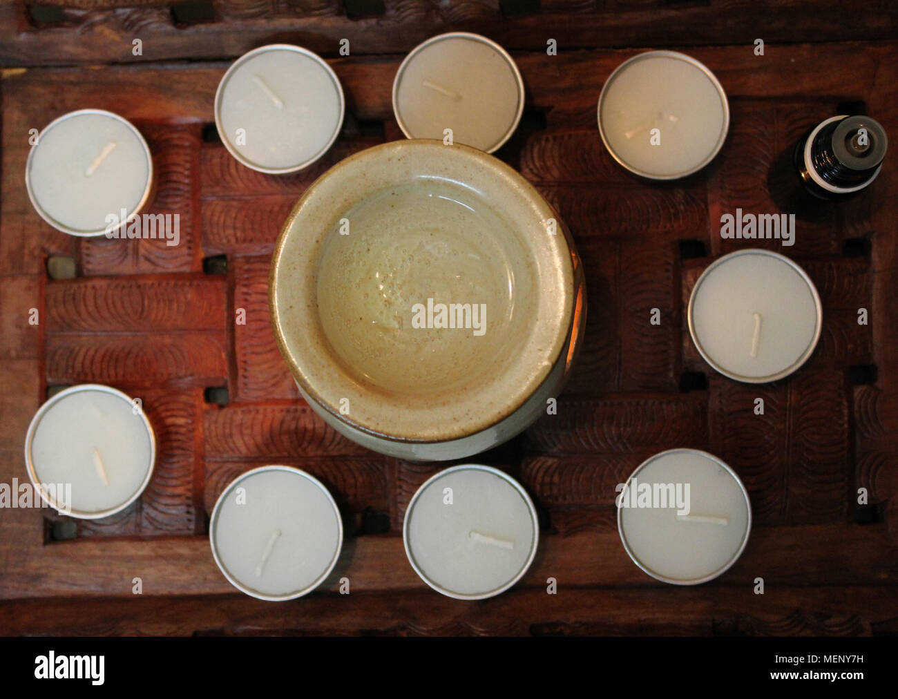 Ceramic diffuser hi-res stock photography and images - Alamy