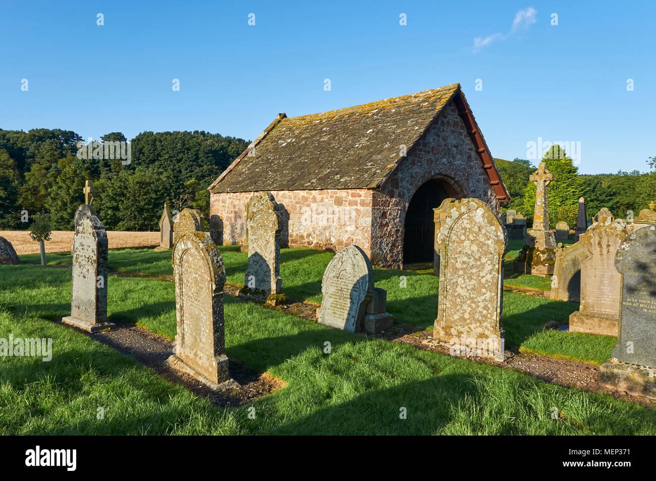 Medieval kirkyard hi-res stock photography and images - Alamy
