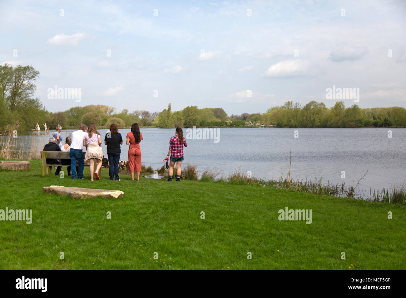 Family relaxing in nature hi-res stock photography and images - Alamy