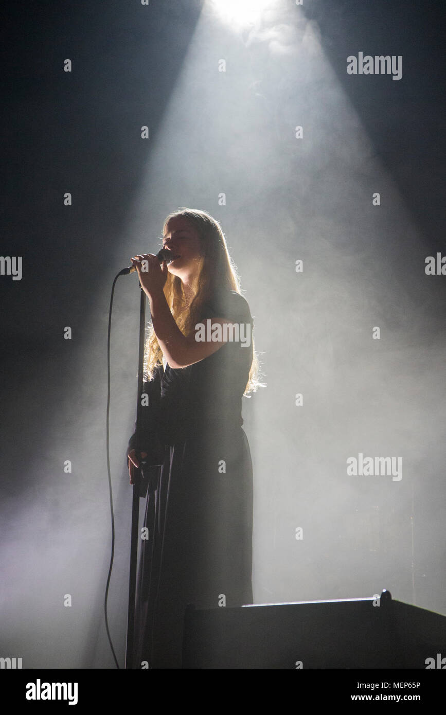 Hooverphonic introduce their new lead singer Luka Cruysberghs to a ...