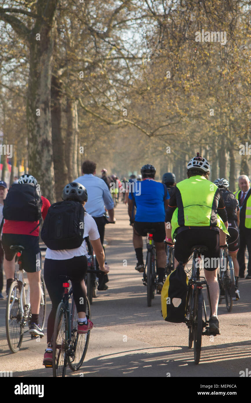 Crowds of cyclists cycling along The Mall in Central London Stock Photo ...