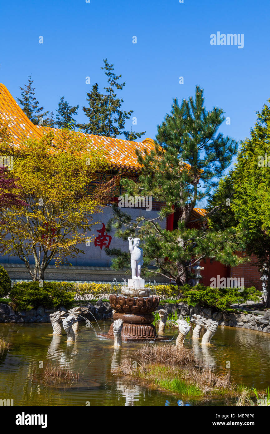 Asian water feature hi-res stock photography and images - Alamy