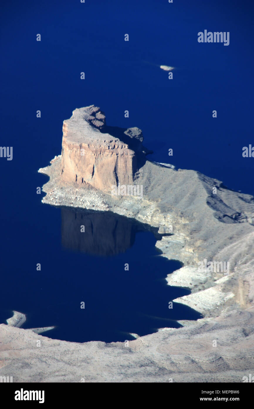 Layers of water hi-res stock photography and images - Alamy