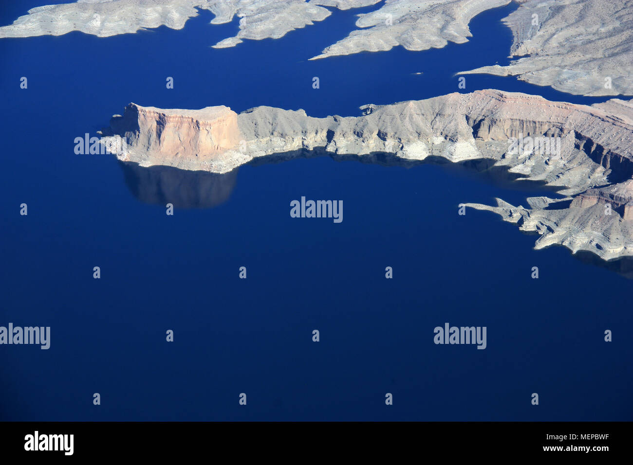 Layers of water hi-res stock photography and images - Alamy