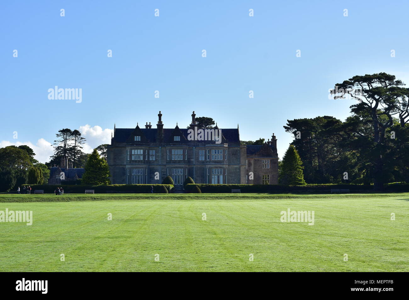 Large mansion house in park in sunny morning Stock Photo - Alamy