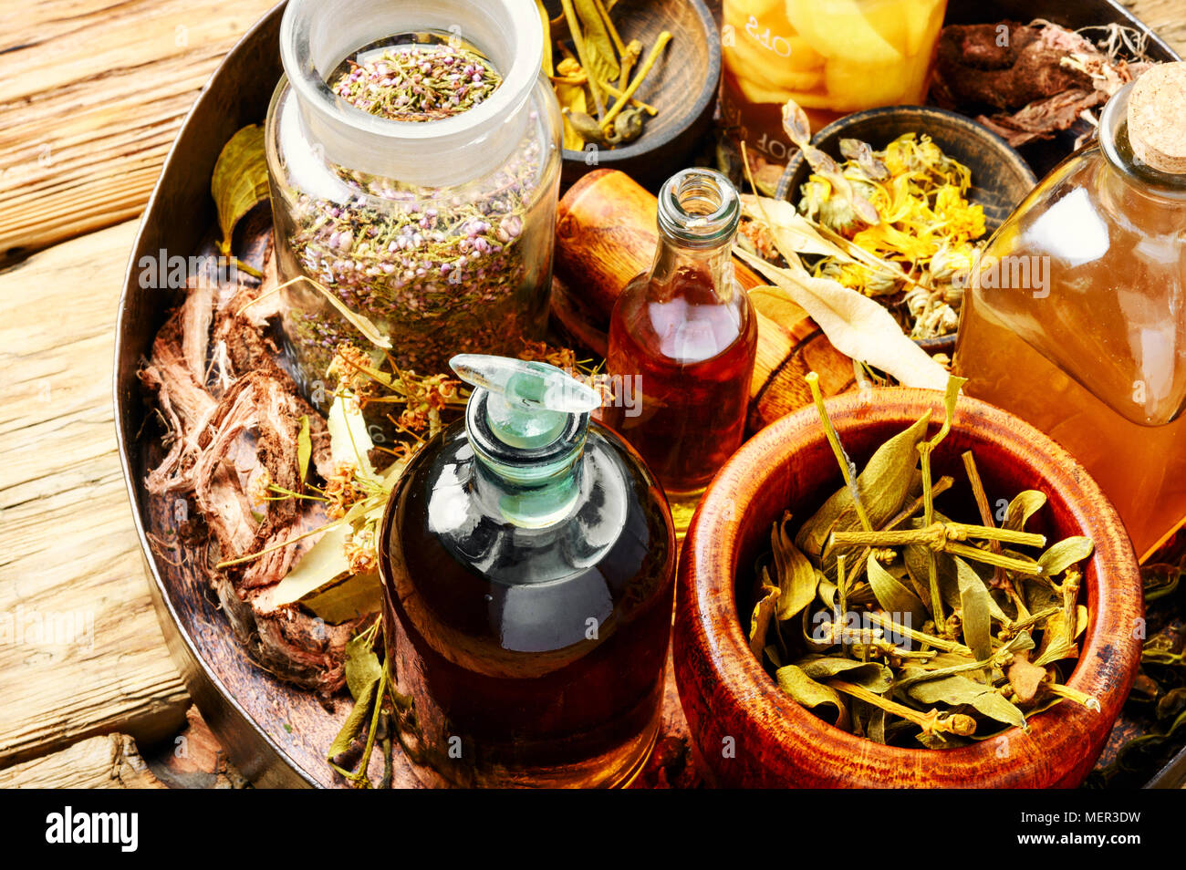 Natural herbal medicine,medicinal herbs,roots and herbal medicinal ...