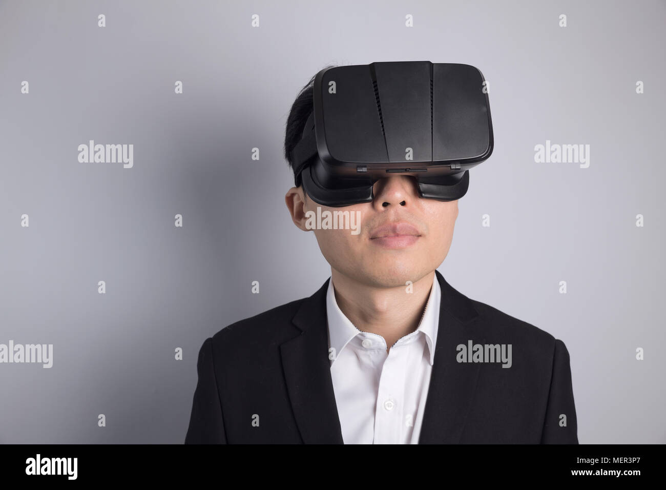 asian man with VR glasses Stock Photo - Alamy