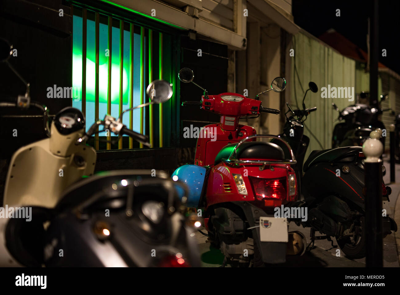 Night vehicle hi-res stock photography and images - Alamy