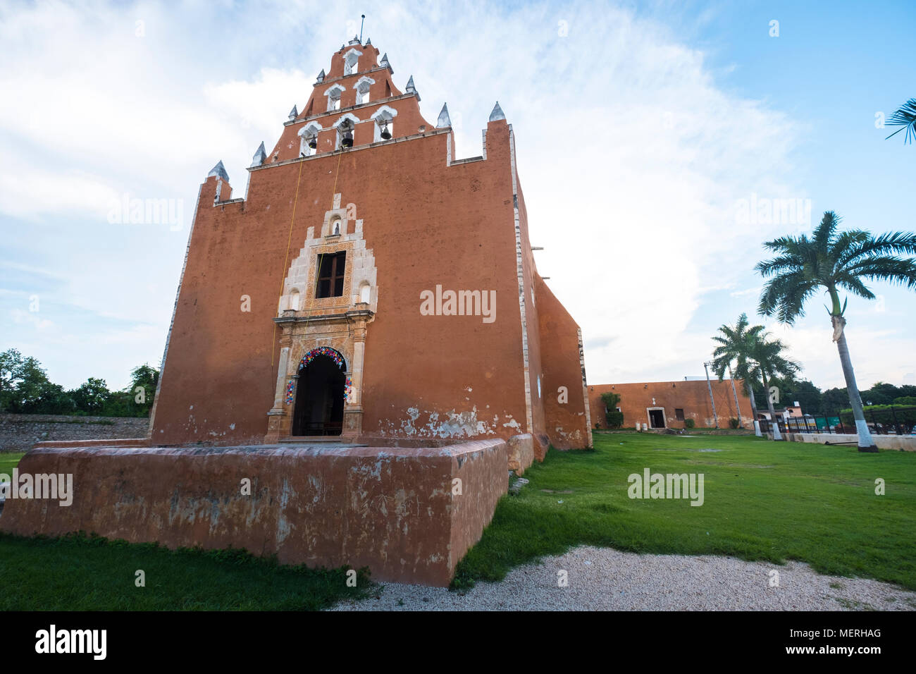 Church of Mama village, ex convent, in Yucatan Mexico Stock Photo - Alamy