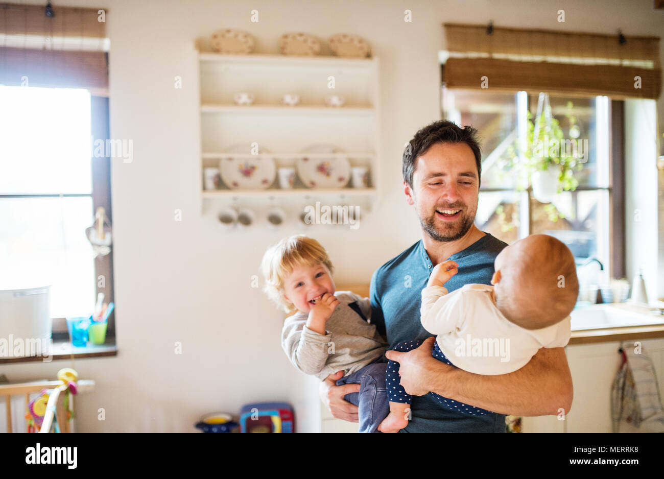 Two toddlers laughing hi-res stock photography and images - Alamy