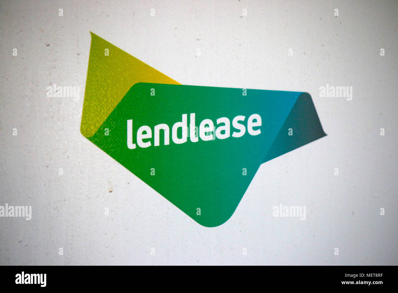 das Logo der Marke "Lendlease", Melbourne, Australia Stock Photo - Alamy