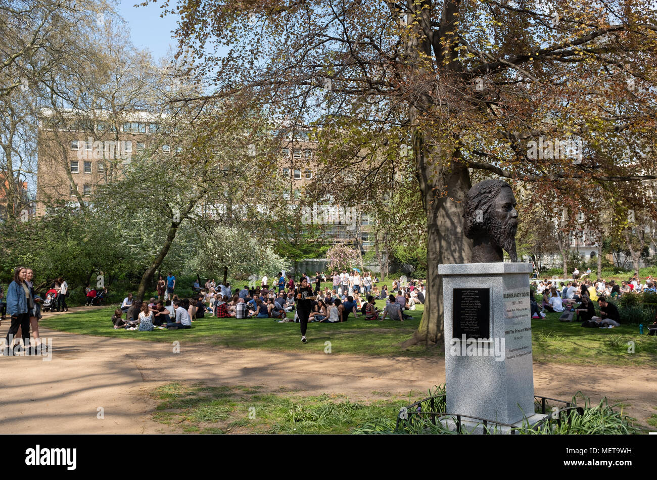 Gordon square hi-res stock photography and images - Alamy