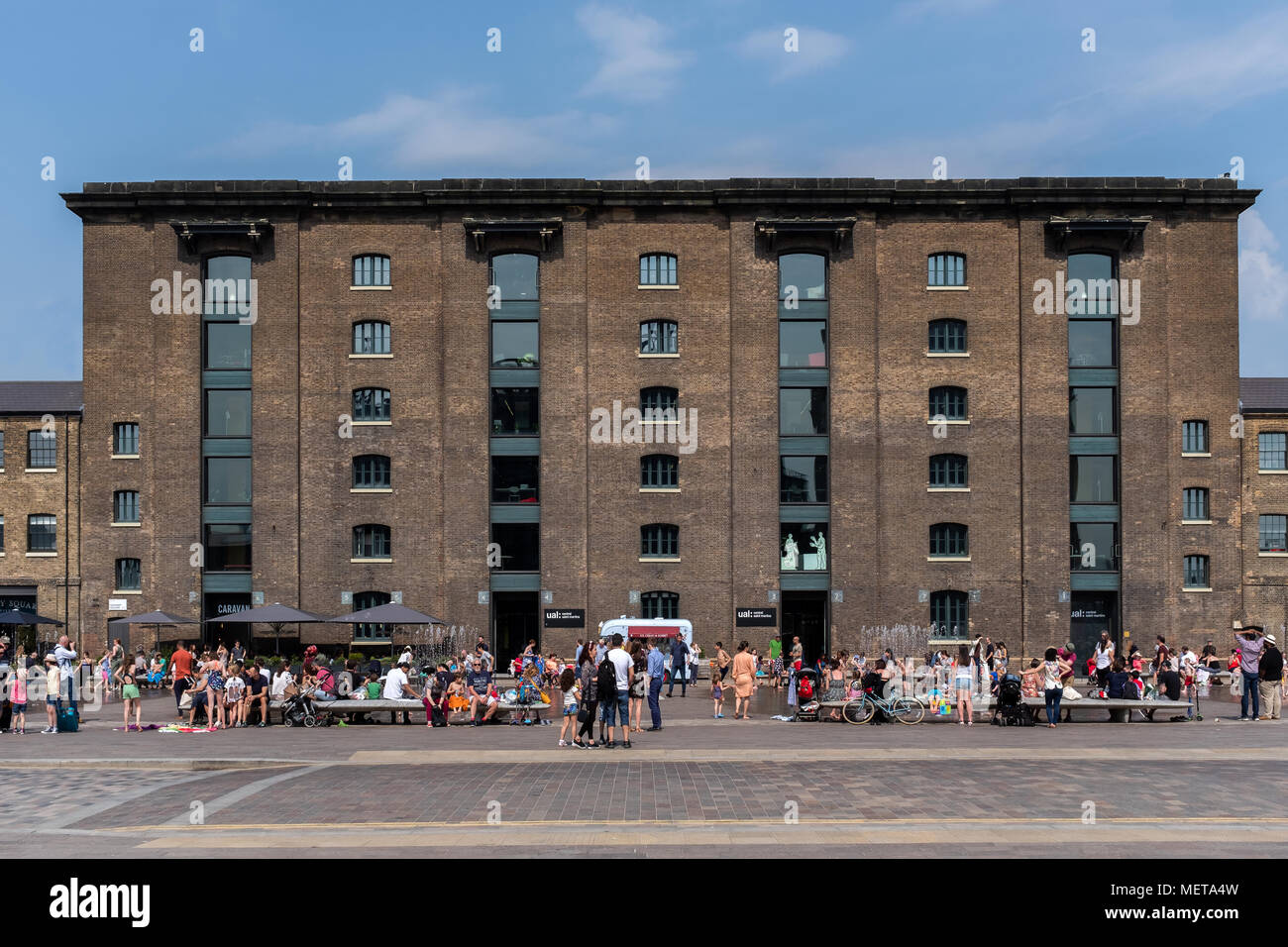 Granary Square, King's Cross, London, UK Stock Photo - Alamy