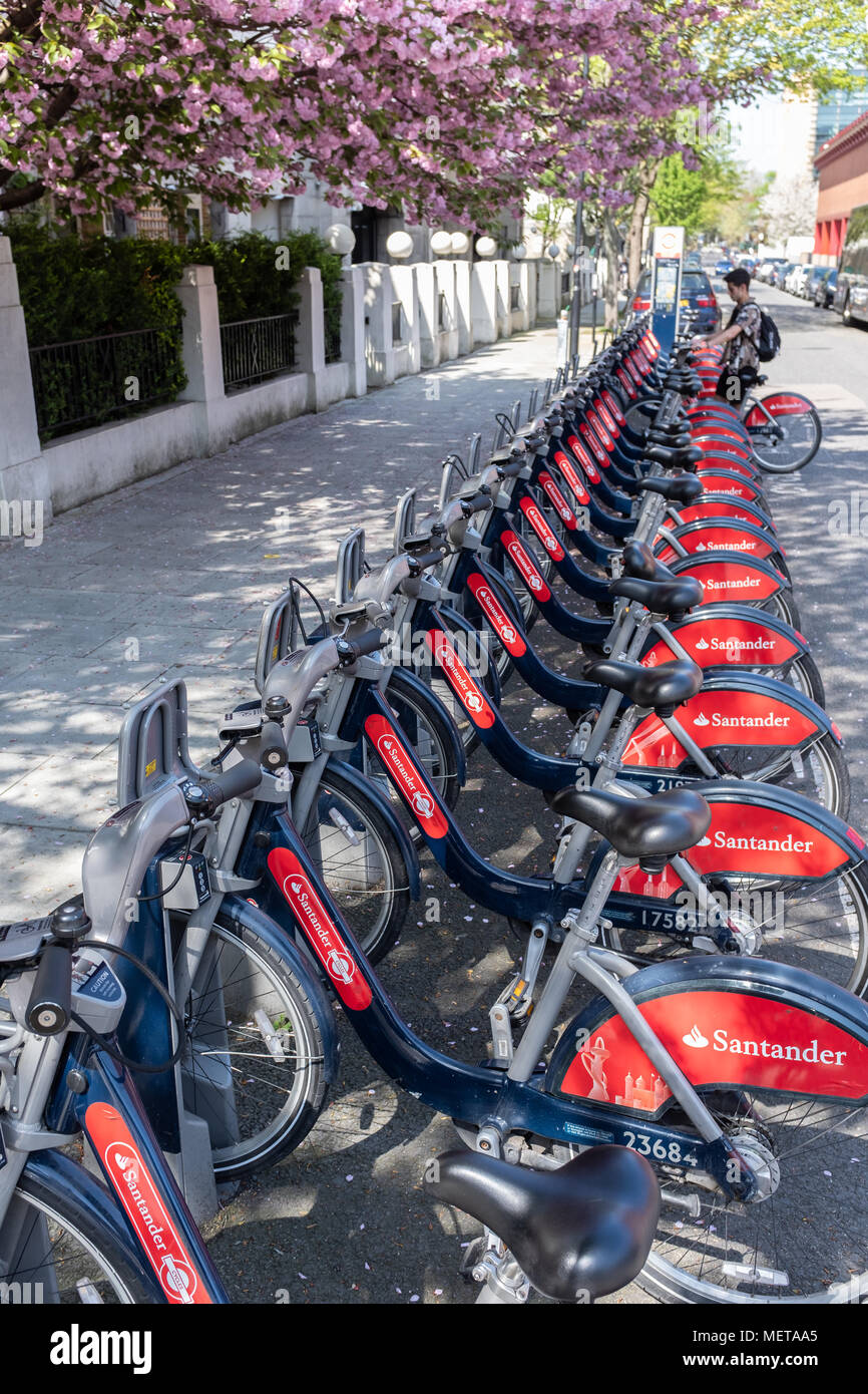 Santander cycle hi-res stock photography and images - Alamy