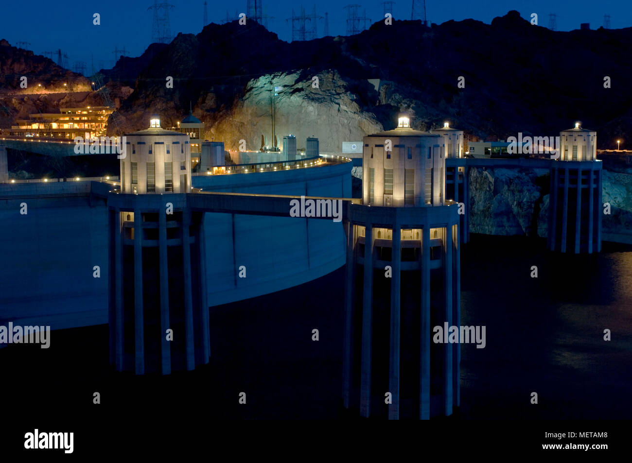 State line hoover dam hi-res stock photography and images - Alamy