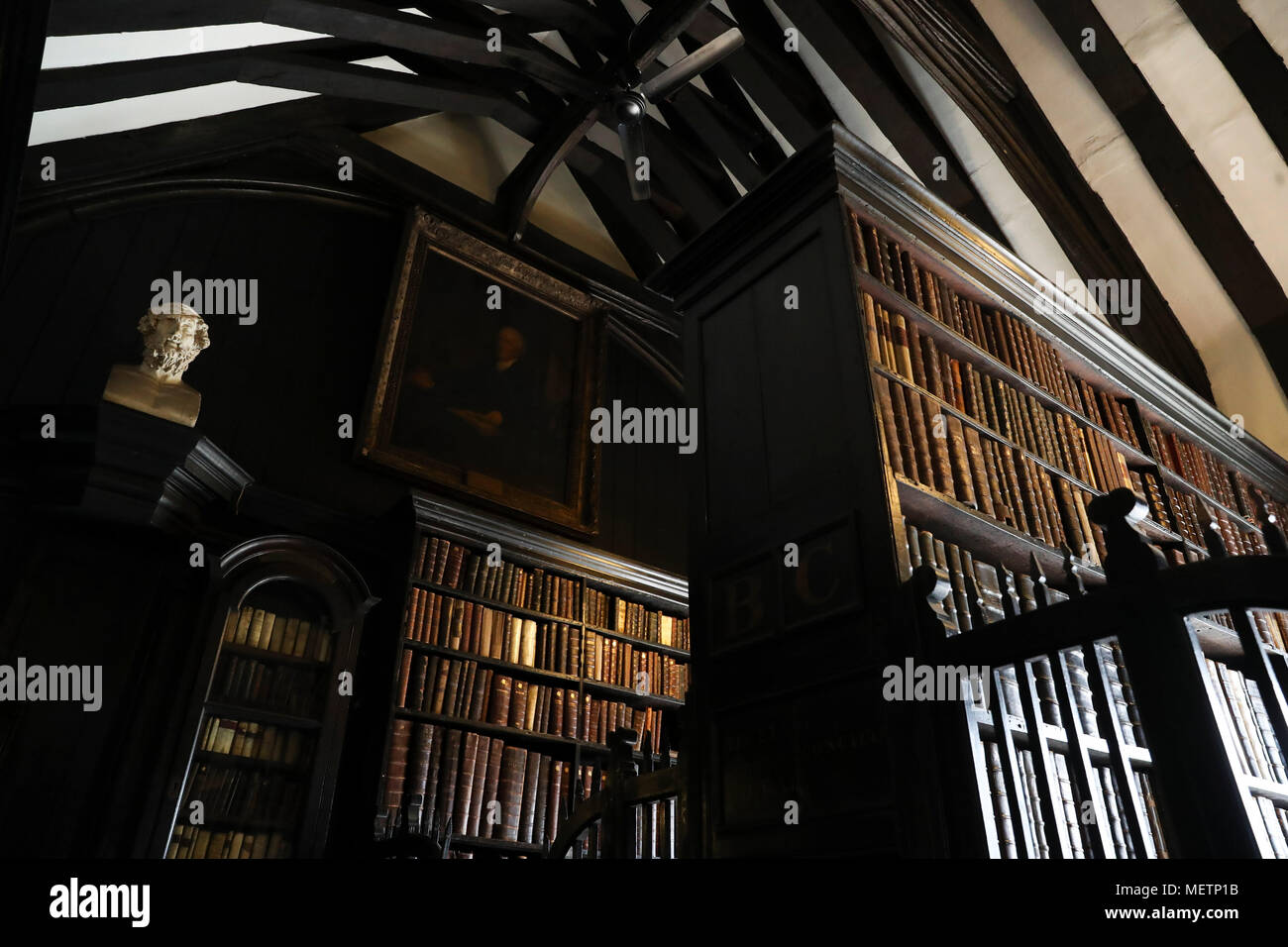 Manchester libraries hi-res stock photography and images - Alamy