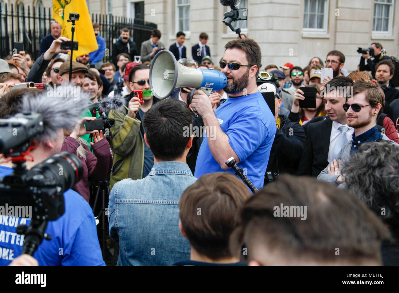 Sargon of akkad count dankula hi-res stock photography and images - Alamy