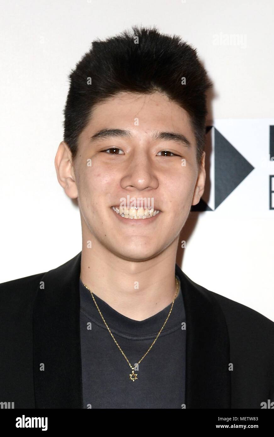 Isaac jin solstein hi-res stock photography and images - Alamy