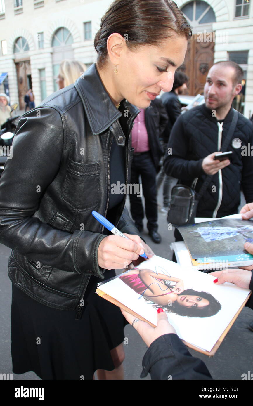 Caterina Murino sign autographs during the avant premiere of the movie ...