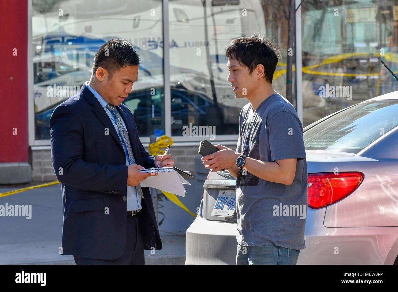 Police interview witness hi-res stock photography and images - Alamy