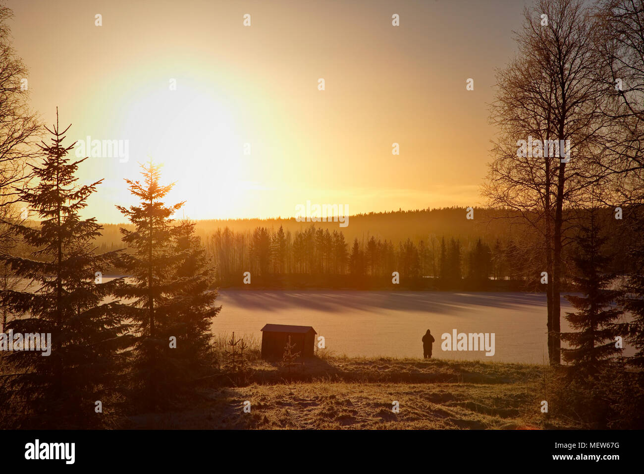 Wilderness hut building hi-res stock photography and images - Alamy