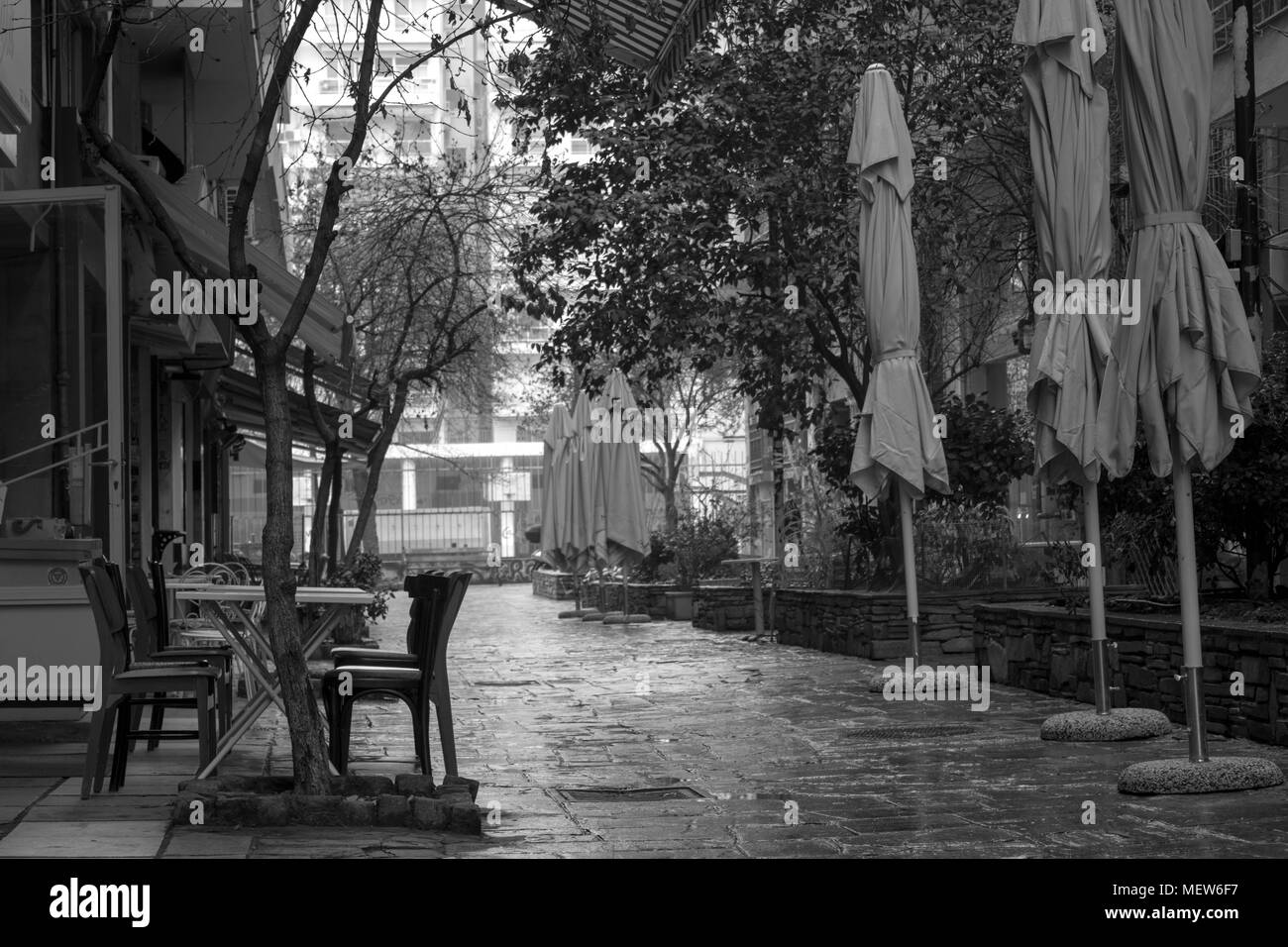Rain city umbrellas Black and White Stock Photos & Images - Alamy