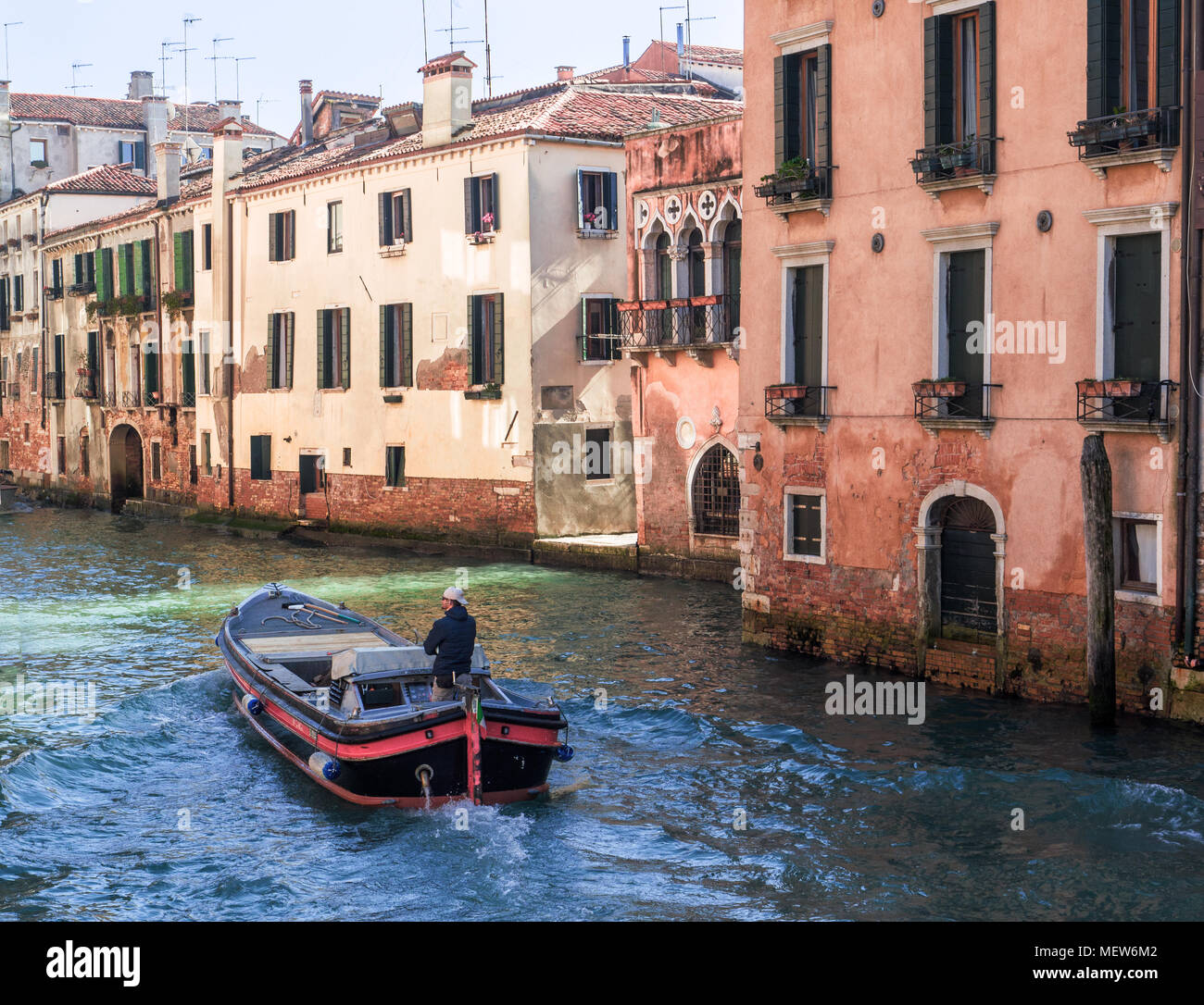 Cumbersome loads hi-res stock photography and images - Alamy