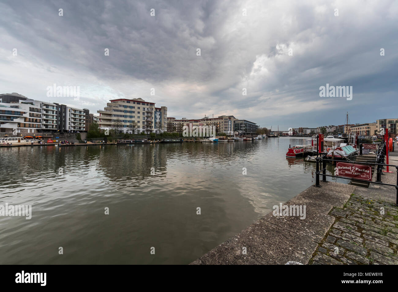 Packet quay hi-res stock photography and images - Alamy
