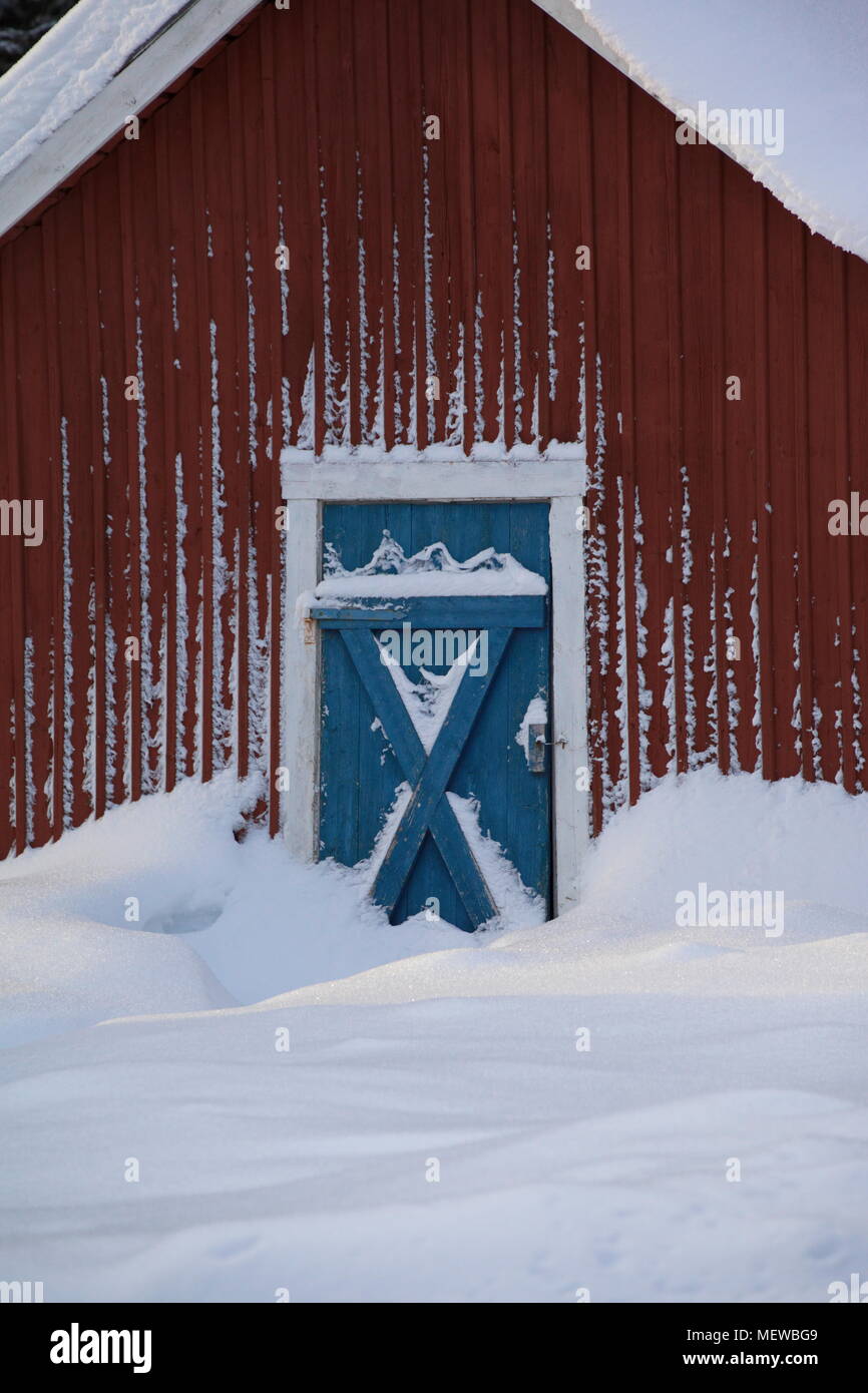 Snowed Wooden House High Resolution Stock Photography and Images - Alamy