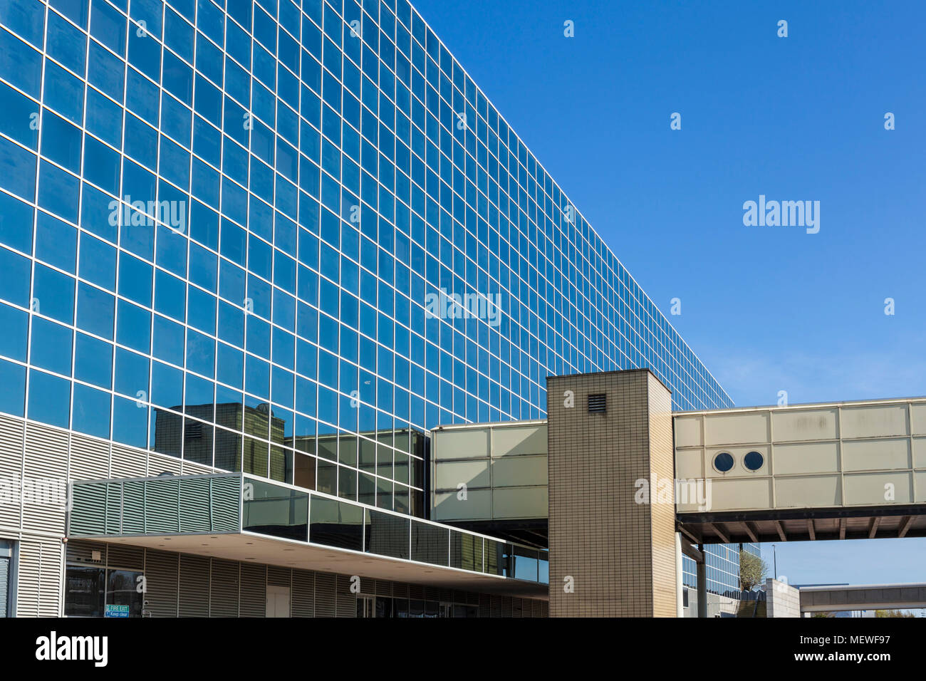 Milton Keynes station milton keynes railway station milton keynes ...