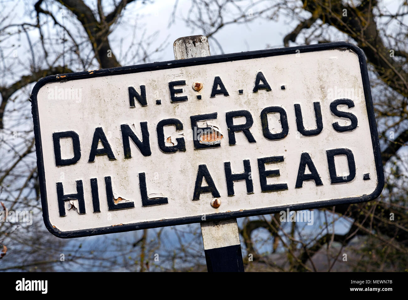 Dangerous hill sign hi-res stock photography and images - Alamy