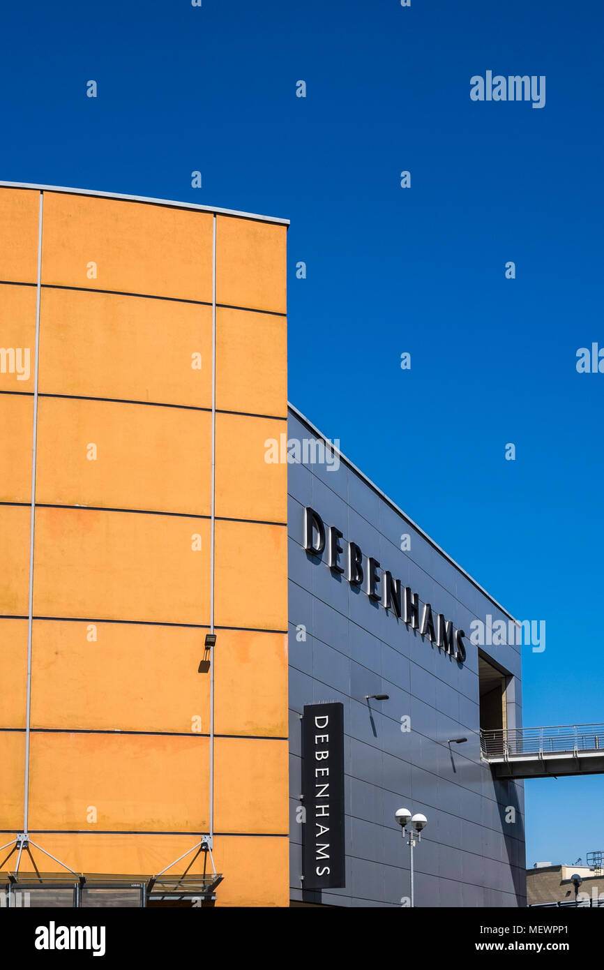 Dacorum town centre hi-res stock photography and images - Alamy