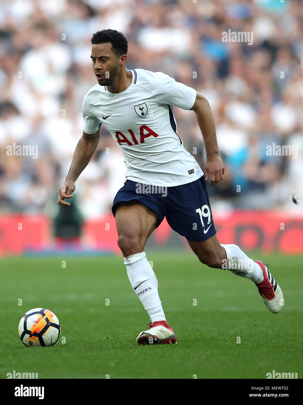 Mousa dembele hotspur hi-res stock photography and images - Alamy