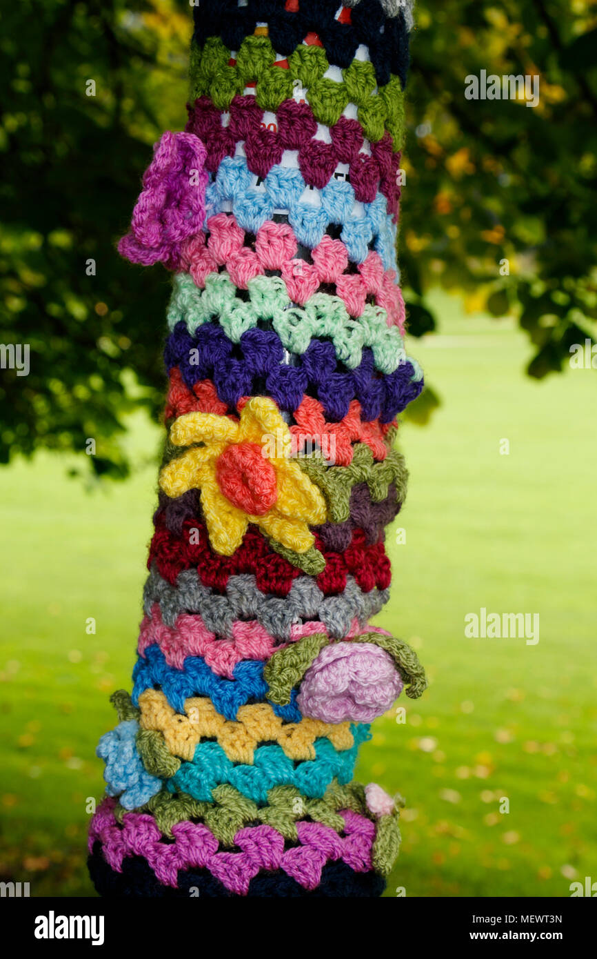 Lamp post cover hi-res stock photography and images - Alamy