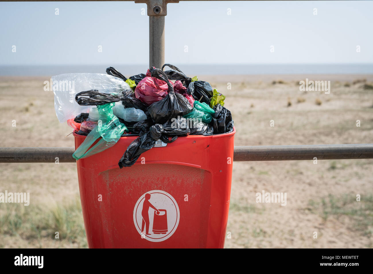 Overflowing bin for dog poo litter hi-res stock photography and images ...