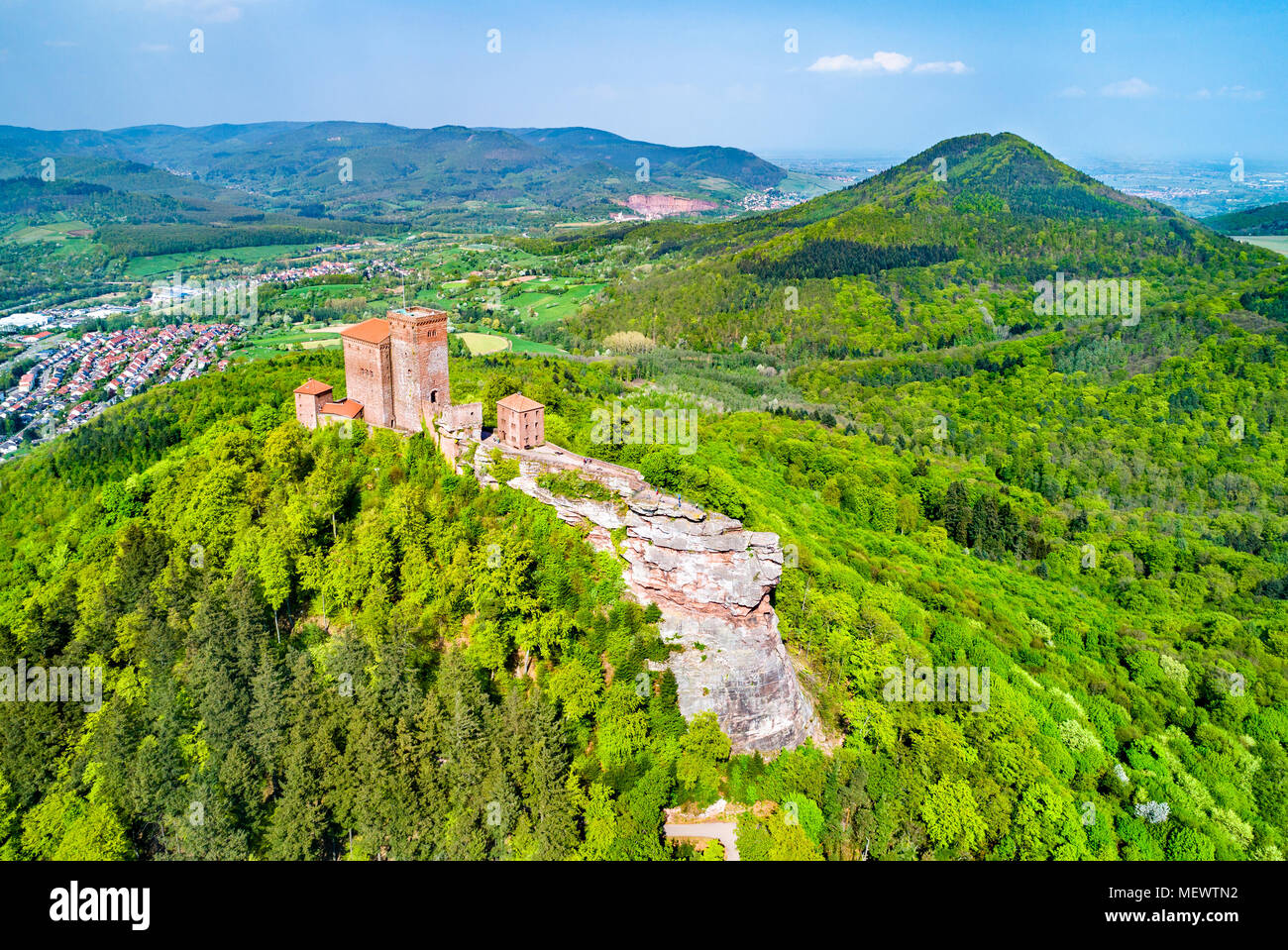 Trifels castle hi-res stock photography and images - Alamy