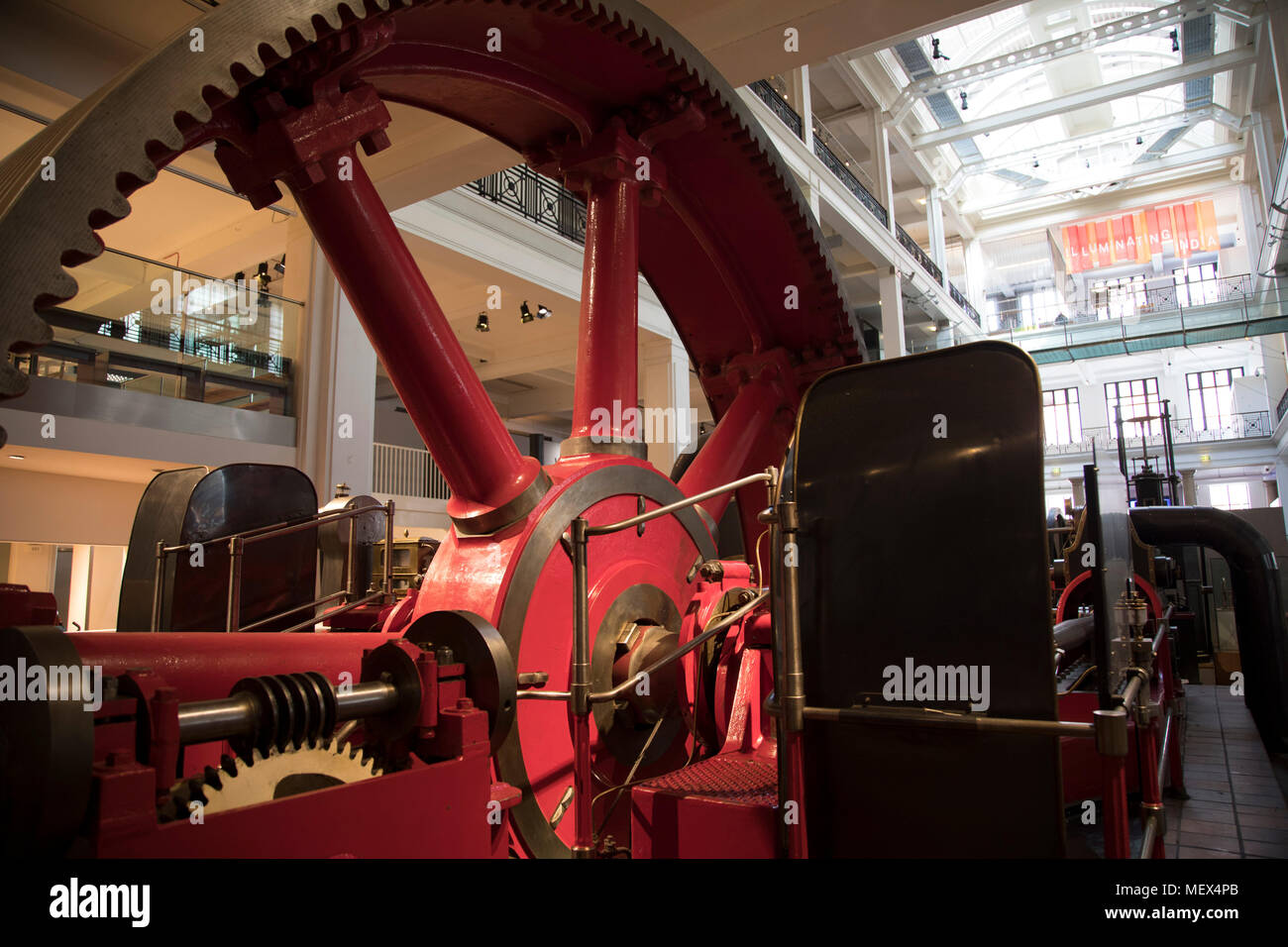 Mill engine by the Burnley Ironworks Company from 1903 at the Science ...