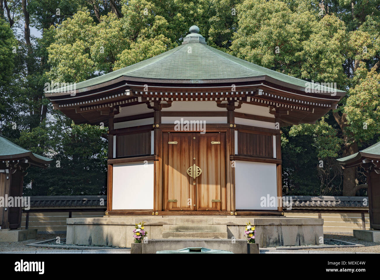 Saint Nichiren High Resolution Stock Photography and Images - Alamy