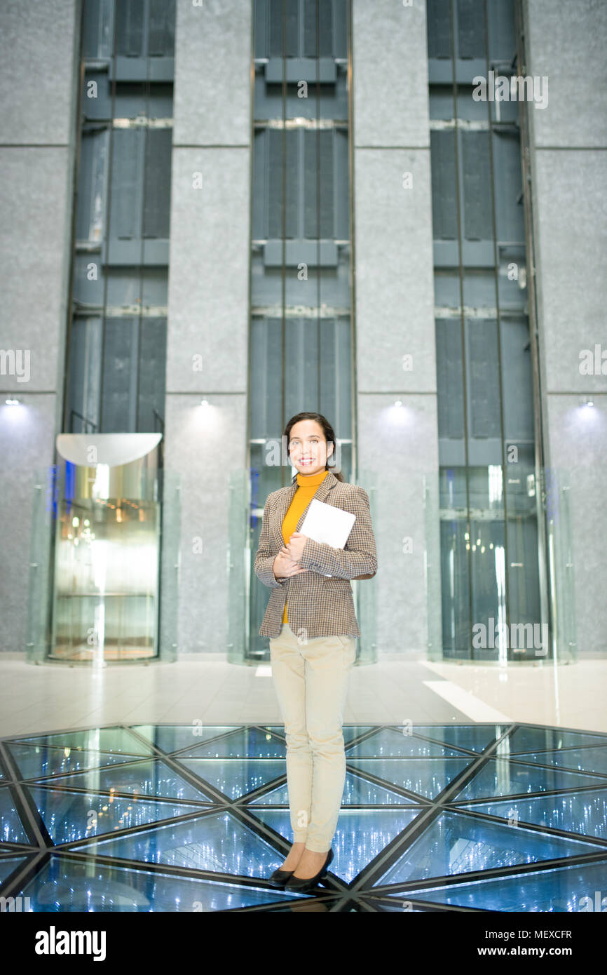 Office administrator hi-res stock photography and images - Alamy
