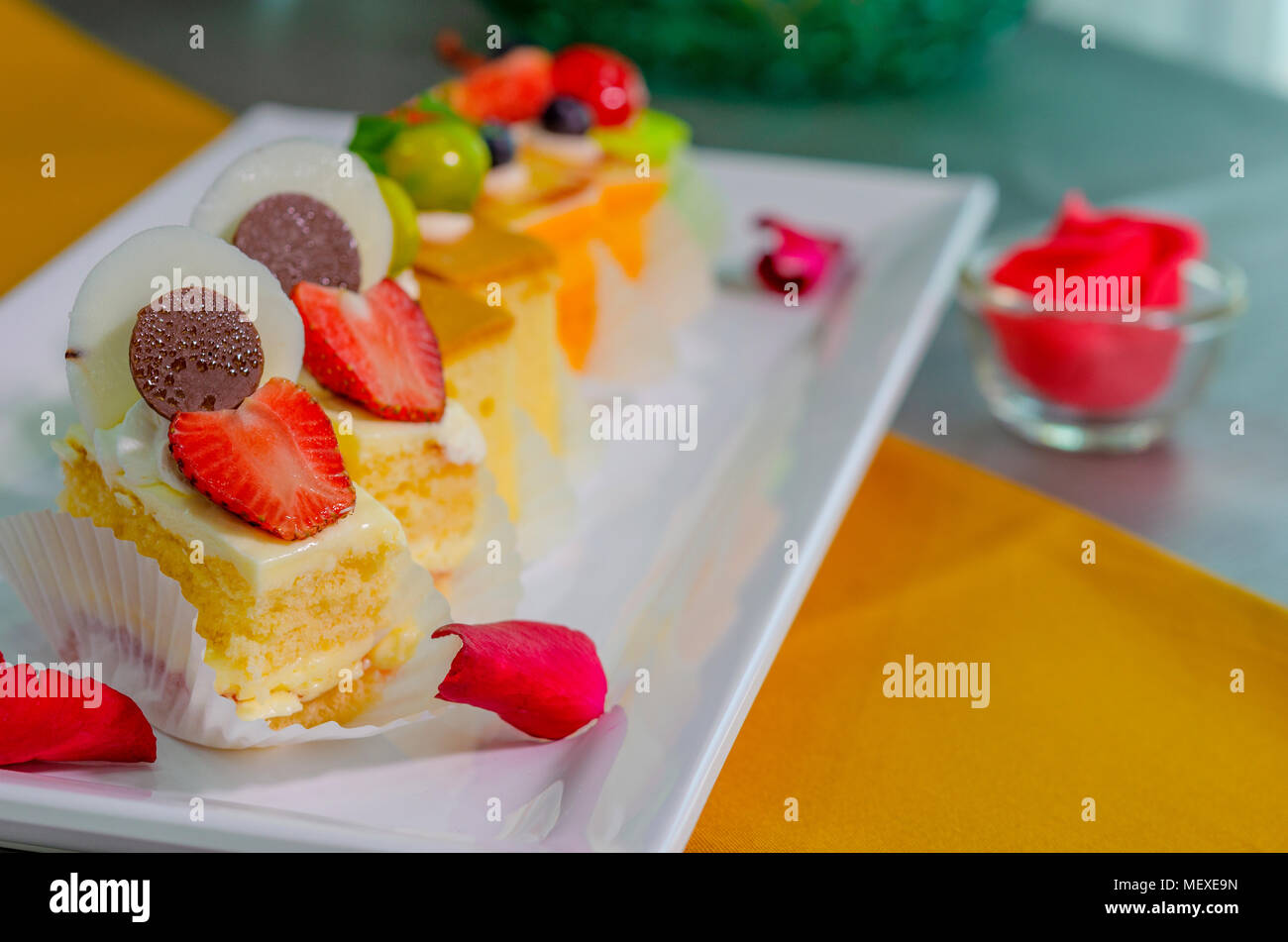Birthday cake pieces hi-res stock photography and images - Alamy