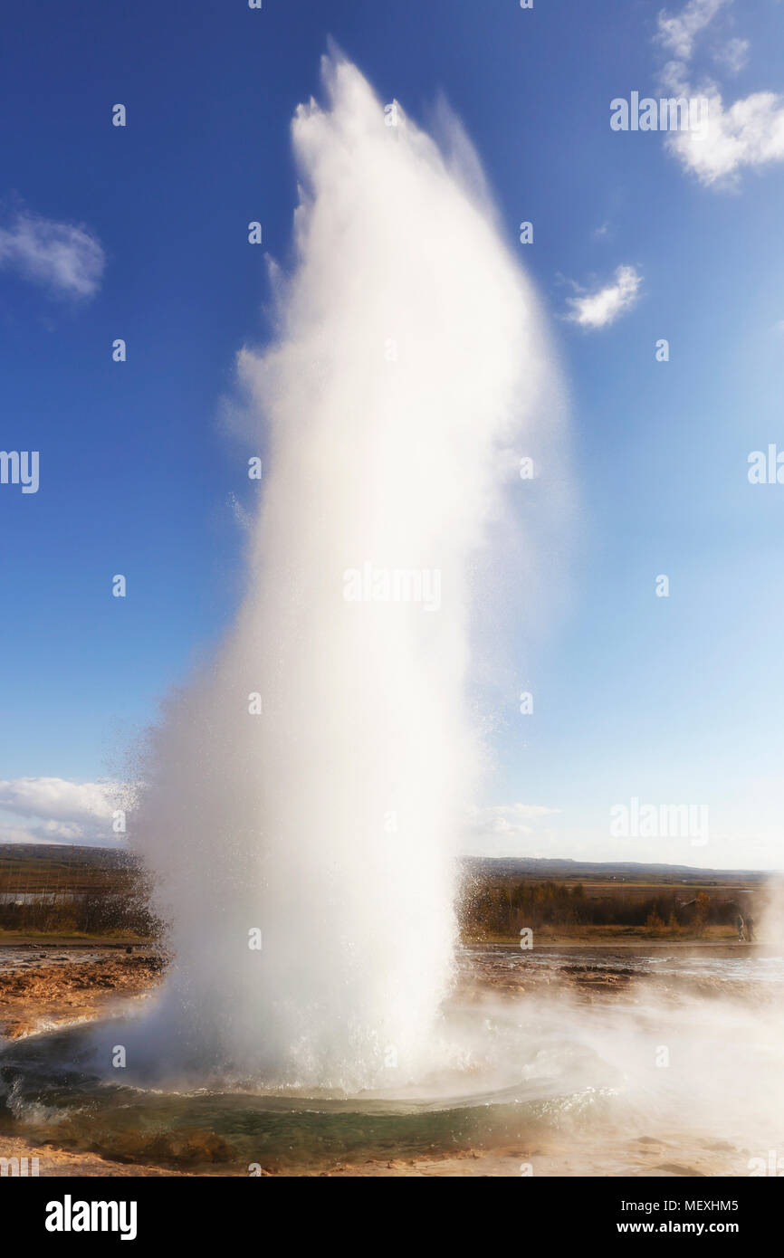 Exploding geyser hi-res stock photography and images - Alamy