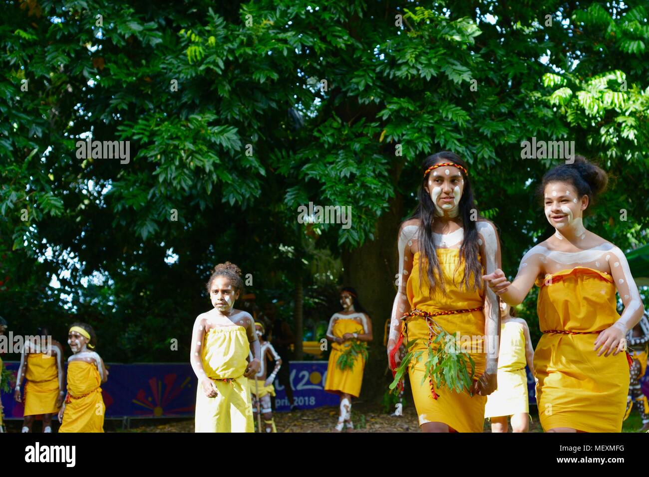 Aboriginal people from palm island the Bwgcolman tribe performing ...