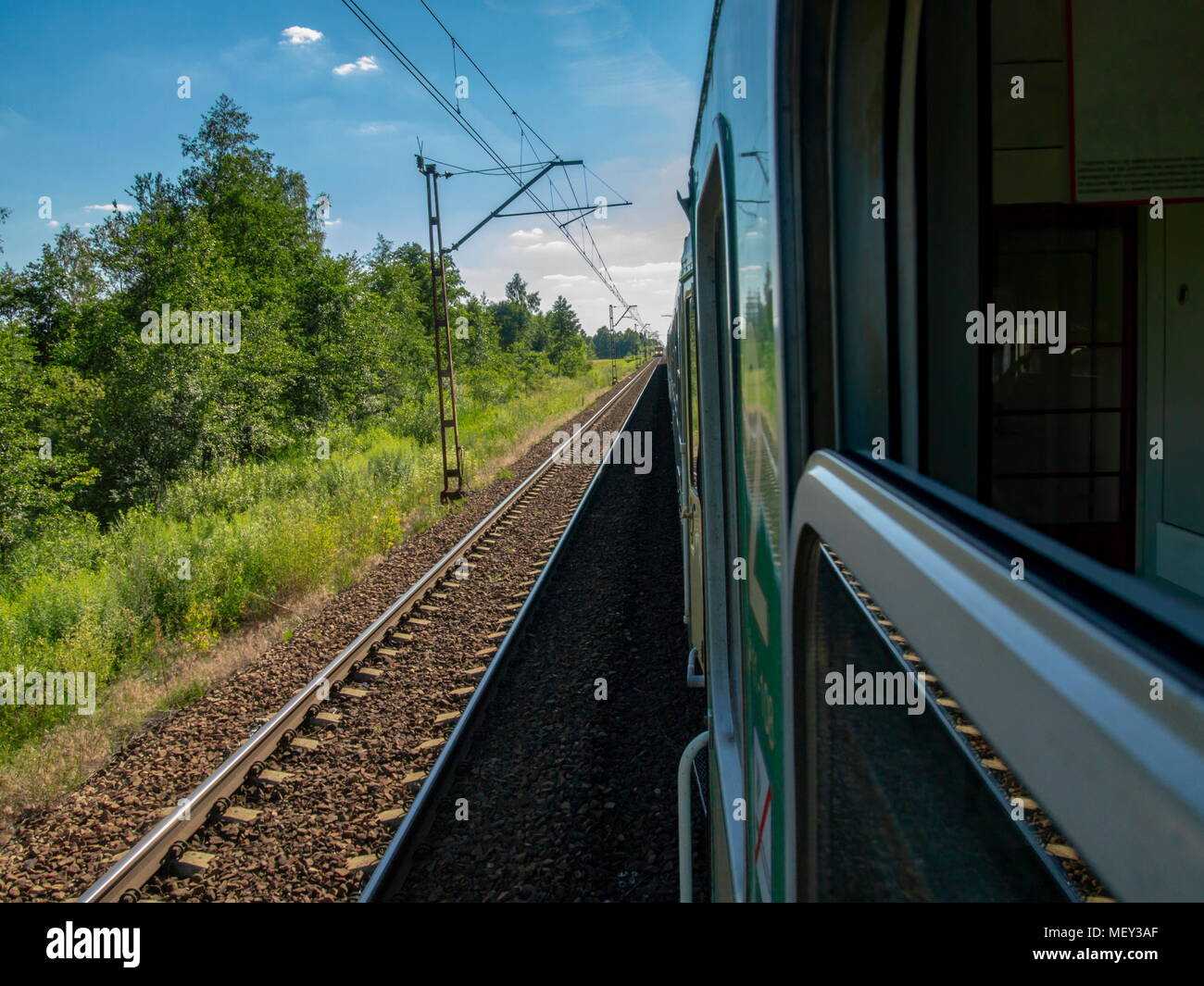 Fast long distance trains hi-res stock photography and images - Alamy