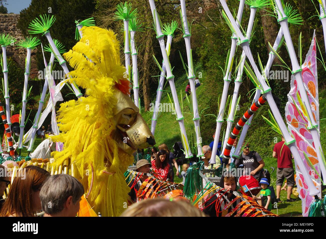 Kinetic lion puppet hi-res stock photography and images - Alamy