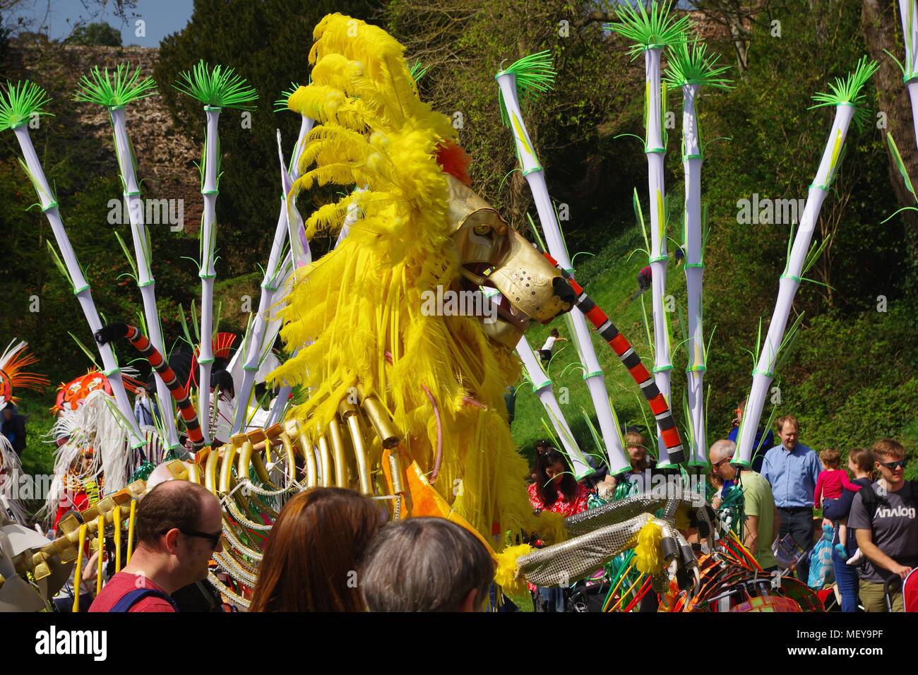 Golden Kinetic Lion Puppet at ramm's Carnival of the Animals ...