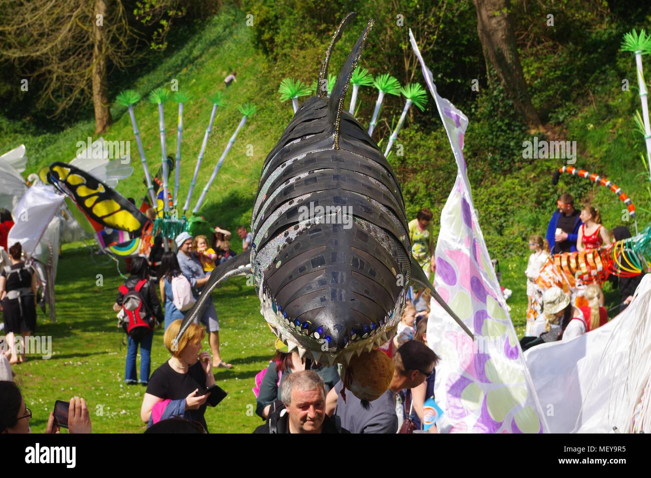 Kinetic shark puppet hi-res stock photography and images - Alamy