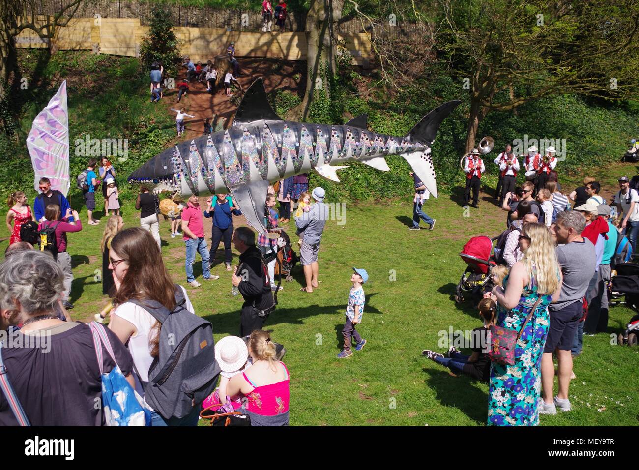 Kinetic shark puppet hi-res stock photography and images - Alamy