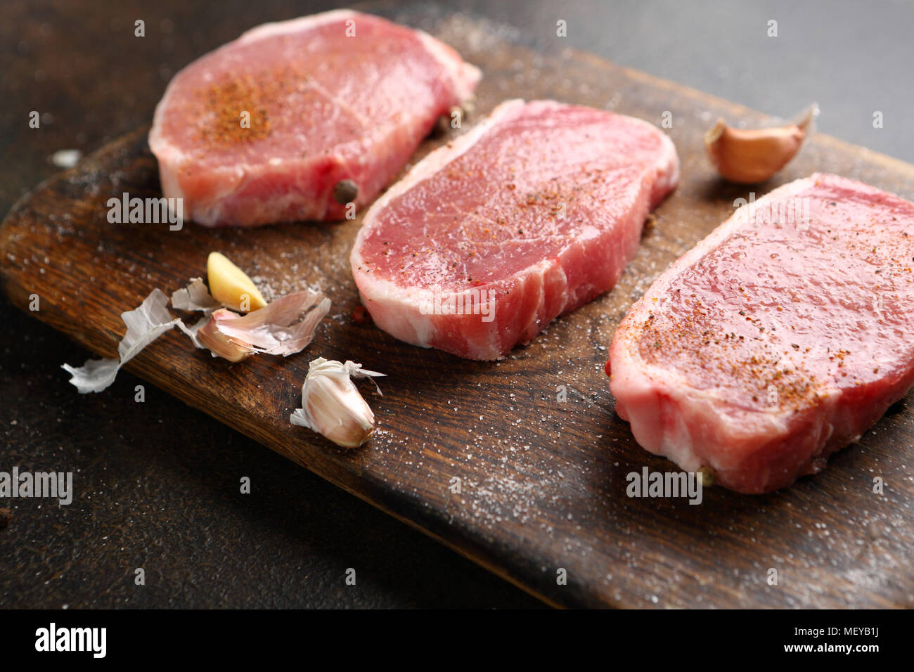 Uncooked meats hi-res stock photography and images - Alamy