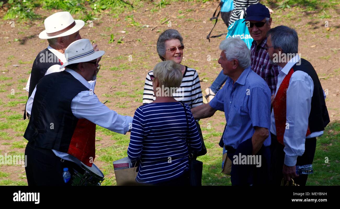 Panama people talking hi-res stock photography and images - Alamy