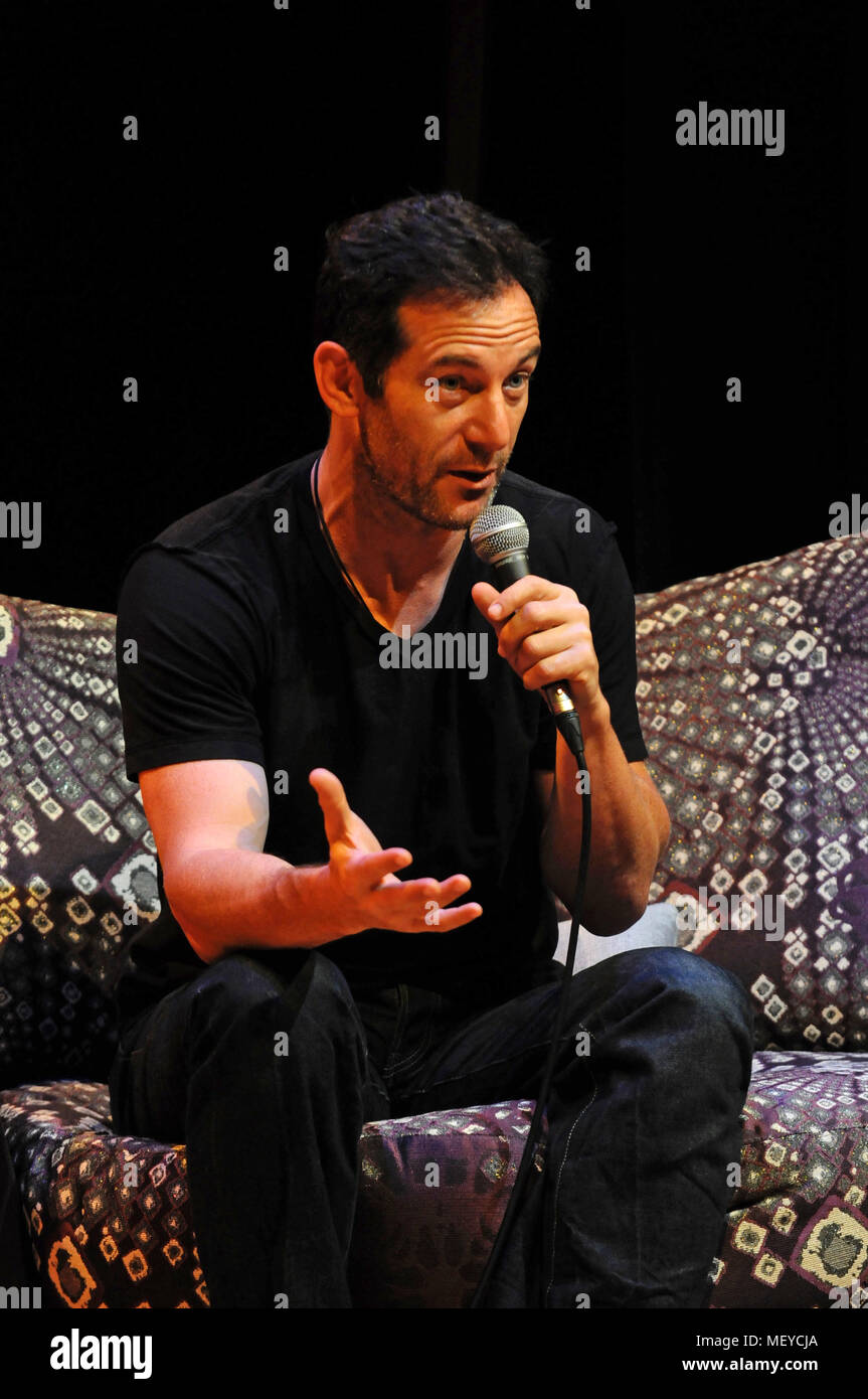 Jason Issacs giving a q&a at the 2010 Shetland screenplay Stock Photo ...